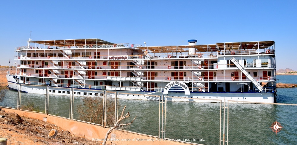 Cruise Lake Nasser on Prince Abbas for an Intimate Experience with ...
